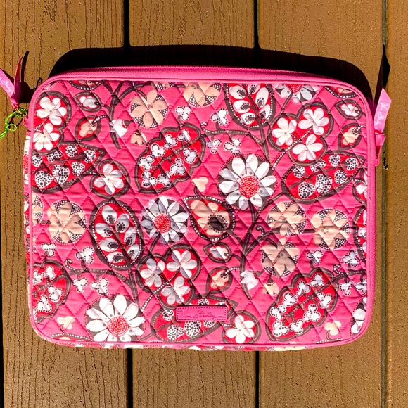 Vera Bradley | Bags | Vera Bradley Blush Pink Laptop Computer Case Wtop ...